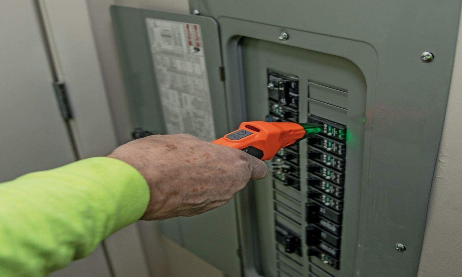 Best rated circuit breaker finder - Electric Counselor